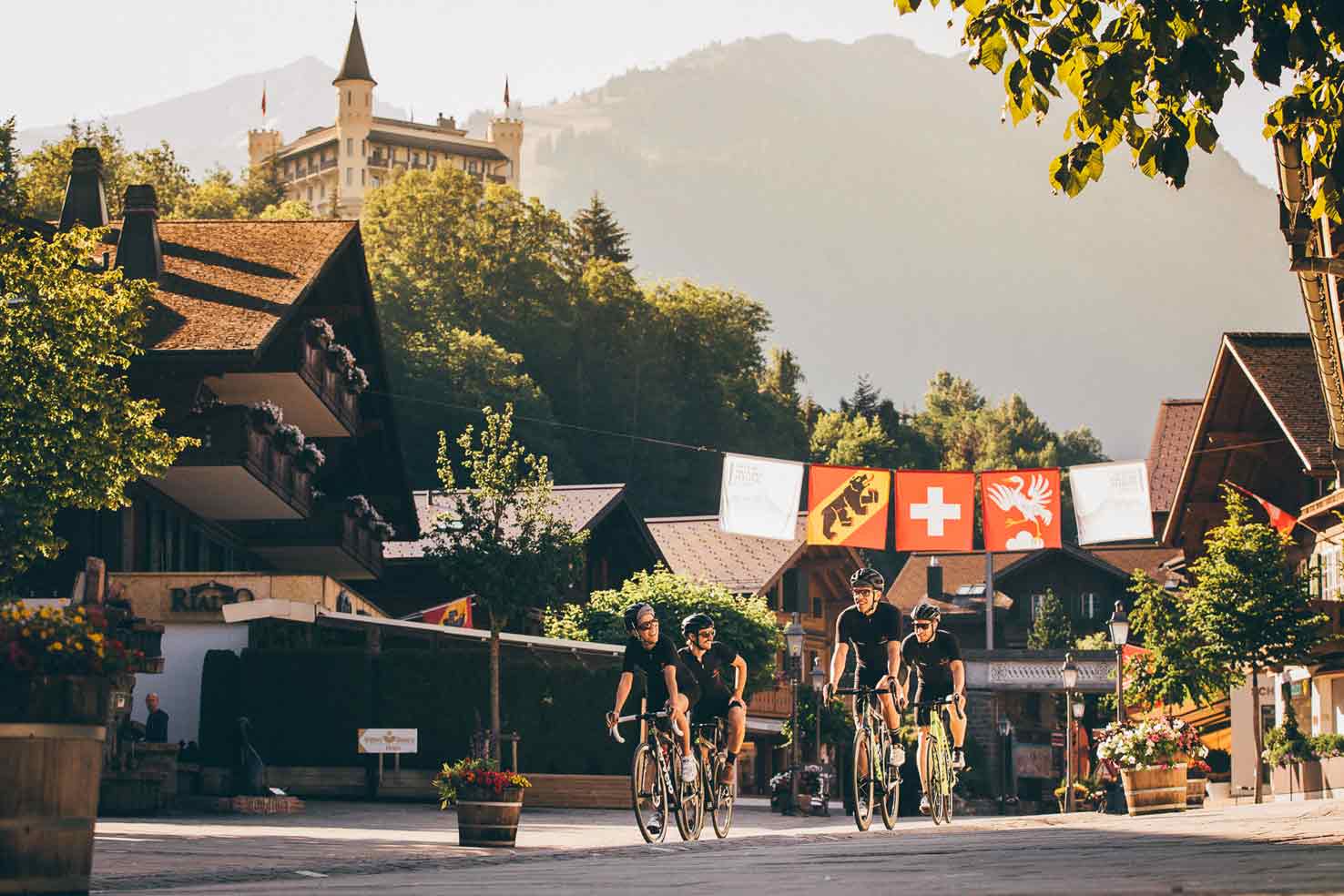 web-Gstaad-Promenade - cleverreisen