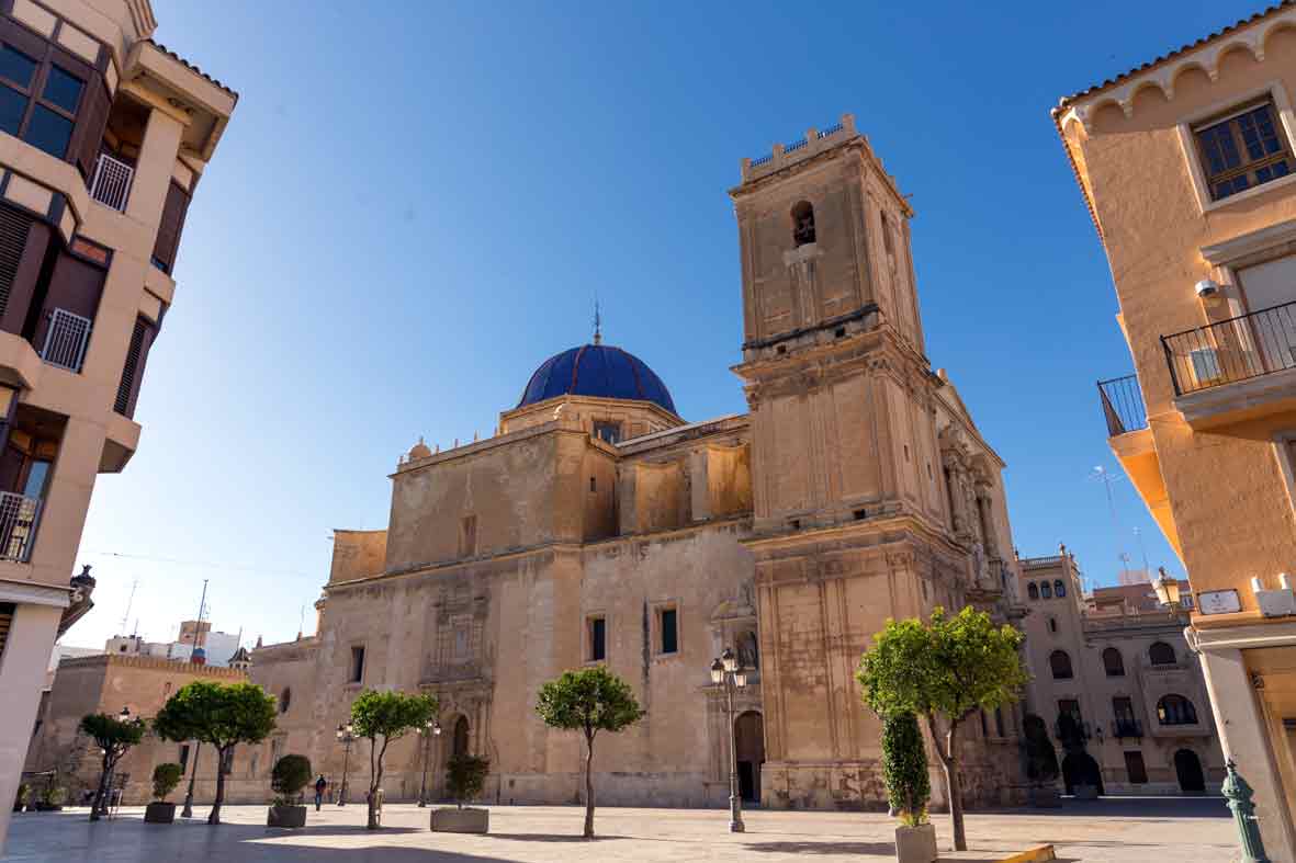 Basilica_de_Santa_Maria-_ - cleverreisen.club